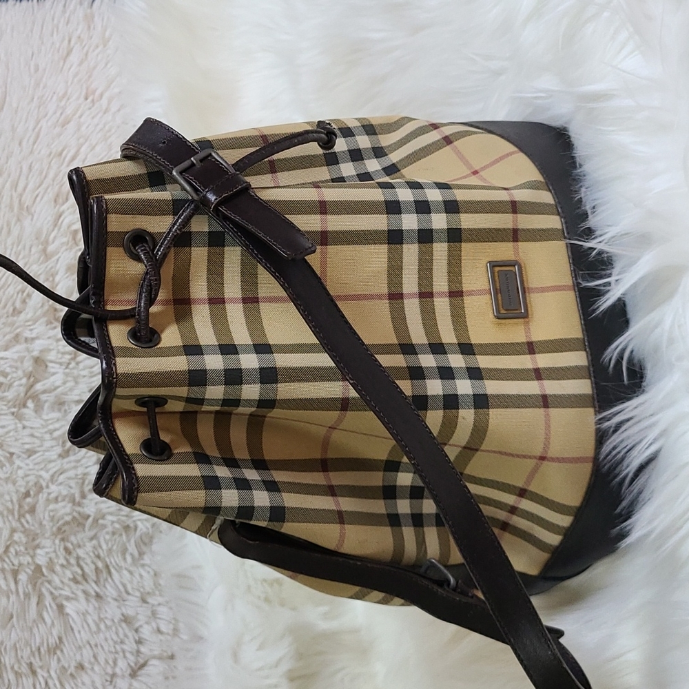 Authentic Burberry Handbag - Gem